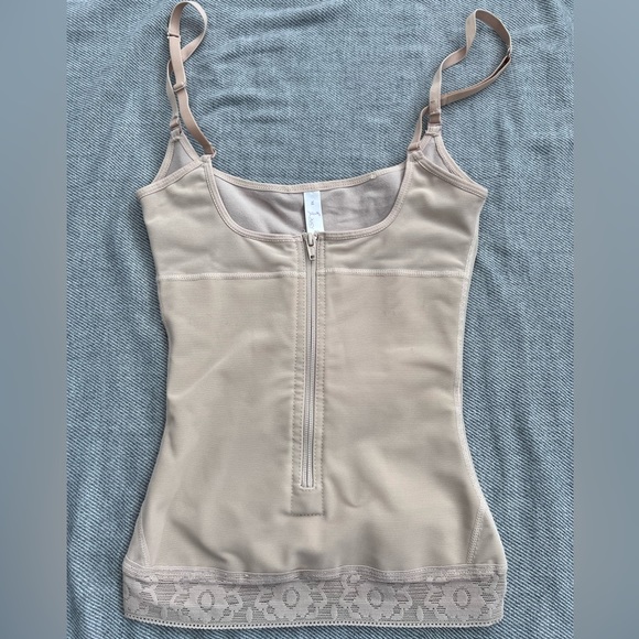 Lucy | Intimates & Sleepwear | Lucy Open Bust Sculpting Back Support ...